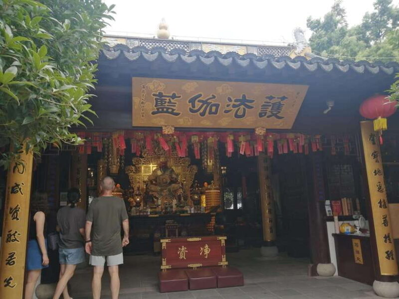 Shanghai: Guanding Temple and Muslim Mosque Guided Tour - Why This Tour Is a Good Deal