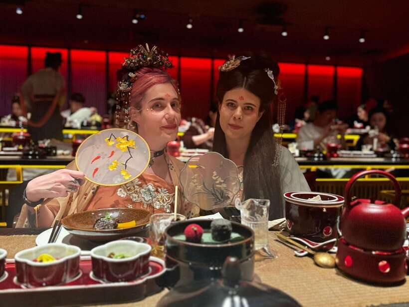 Shanghai Guided Royal Banquet Photo (Incl) with Massage Opt - The Sum Up