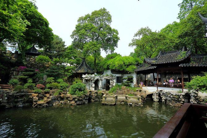 Shanghai Half Day Bus Tour: Yu Garden, Bund, Nanjing Road, Confucius Temple - Practical Details and Value