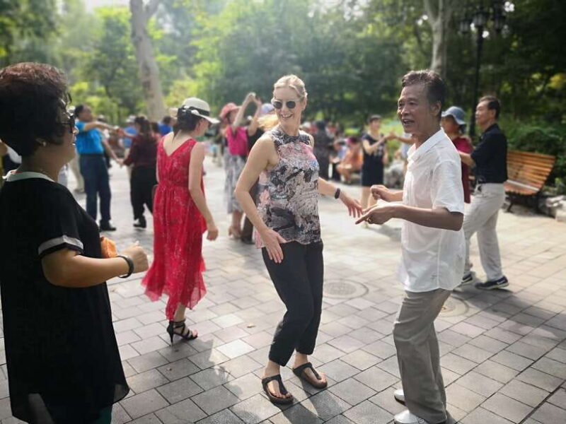 Shanghai Must-See and Foodie Test Bike Tour( Day & Night) - Itinerary Breakdown: What to Expect at Each Stop