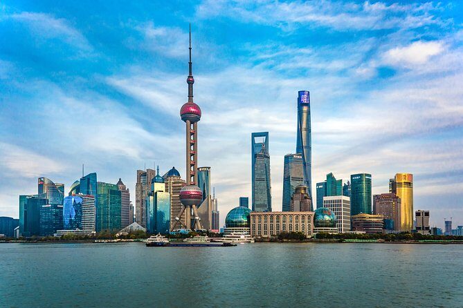 Shanghai Private Day Tour: Old and New City Highlights Discovery - Exploring the Itinerary in Depth