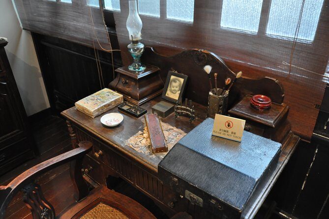 Shanghai Private Tour with Zhujiajiao Town and The Night Bund + Sichuan Cuisine - FAQ