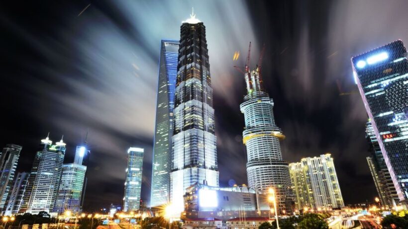 Shanghai: Private Walking Tour with a Local - Guides and Personal Stories: The Heart of the Tour