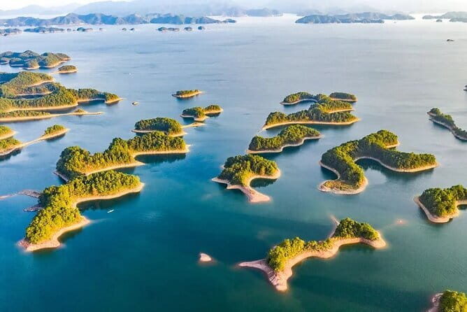 Shanghai Tower Science Technology Museum and Bund Private Tour - FAQ