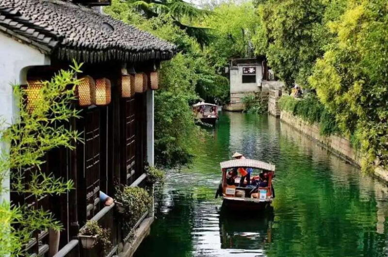 Shanghai Urban Sightseeing & Zhujiajiao Water Town Bus Tour - What Makes This Tour a Solid Choice