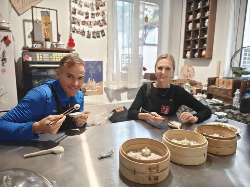 Shanghai: Vegan and Vegetarian Cooking Class with Market - Authenticity and Participant Experience