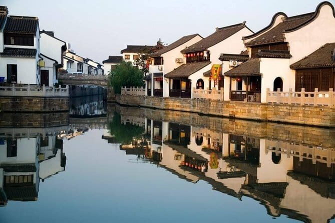 Shanghai Water Town Zhouzhuang Day Trip by Limo from Shanghai - Experience and Practical Details