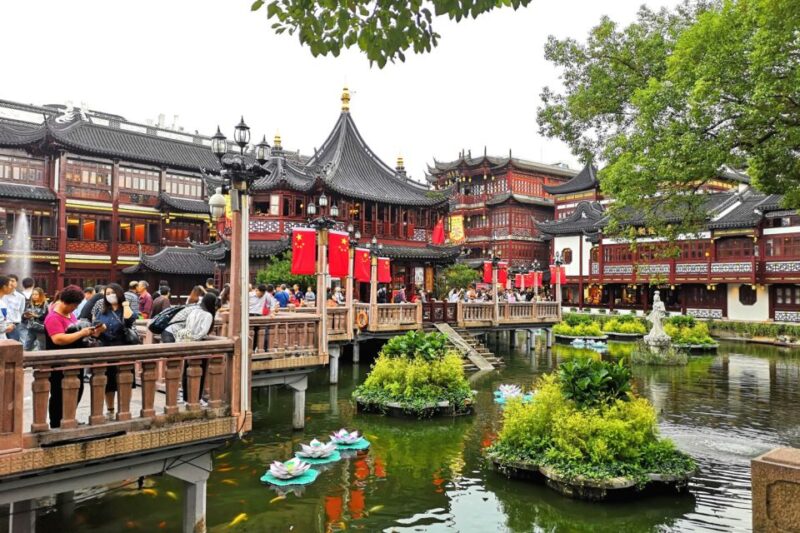 Shanghai: Yu Garden and City God Temple Walking Tour - Navigating Practical Details