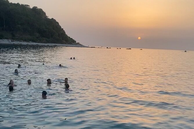 Shared 3-hour sunset tour from Tropea to Capo Vaticano - FAQs