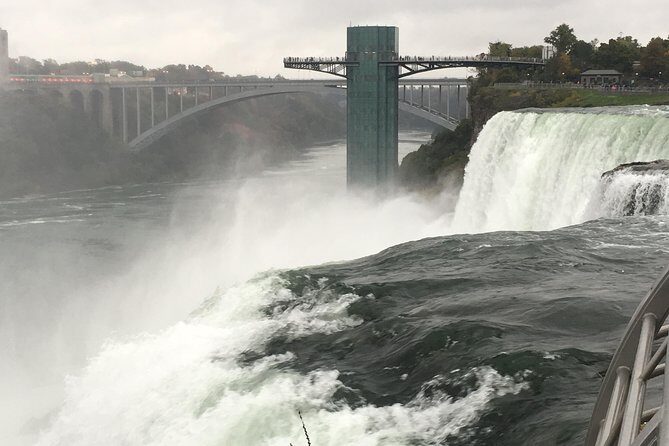 Shared Airport Transfer: Buffalo Niagara International Airport to Niagara Falls NY - Meeting Your Driver and the Ride to Niagara Falls