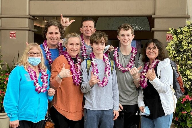 Shared Arrival Transfer From Honolulu Airport to Waikiki Hotels - Transportation Features and Amenities