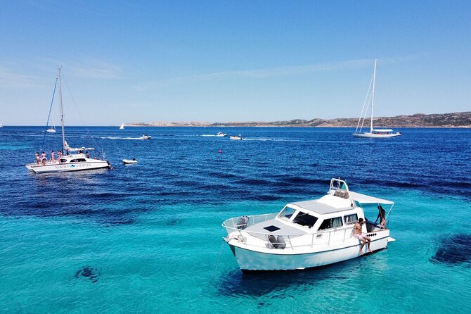 Shared boat tour, with free lunch and drinks - The Comfort and Group Experience