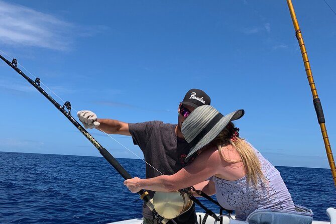 Shared Deep Sea Full-Day Fishing Charter in Hawaiian Waters - Dive Into Hawaiian Deep-Sea Fishing: An Authentic Day on the Waters