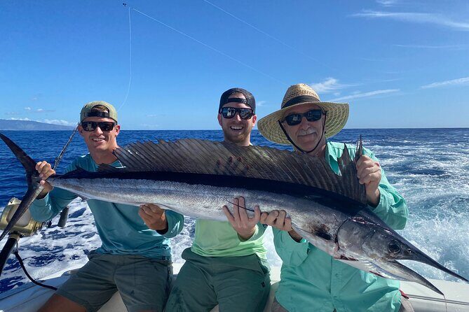 Shared Deep Sea Full-Day Fishing Charter in Hawaiian Waters - Key Points
