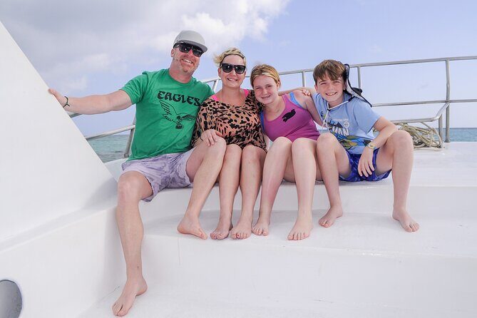 Shared Family Snorkeling Boat with Drinks and Snacks - Safety and Family Activities