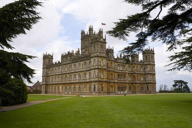 Shared Group Downton Abbey and Highclere Castle Tour from London - Who Will Love This Tour?