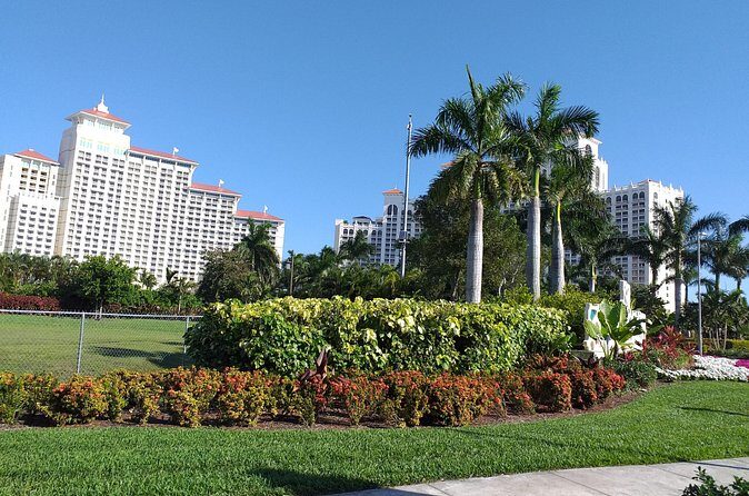 Shared Shuttle Hotels in Cable Beach - The Sum Up