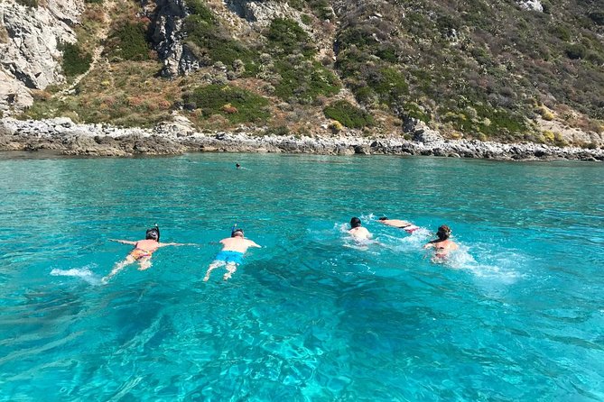 Shared Snorkeling Tour From Tropea to Capo Vaticano - Tour Capacity and Cancellation Policy