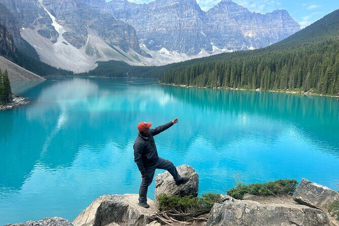 Shared Tour from Calgary to Moraine, Lake Louise and Emerald Lake - Who Will Love This Tour?