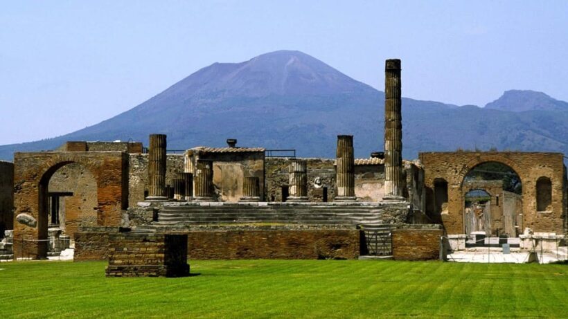 Shared Tour of Pompeii & Positano - Key Points