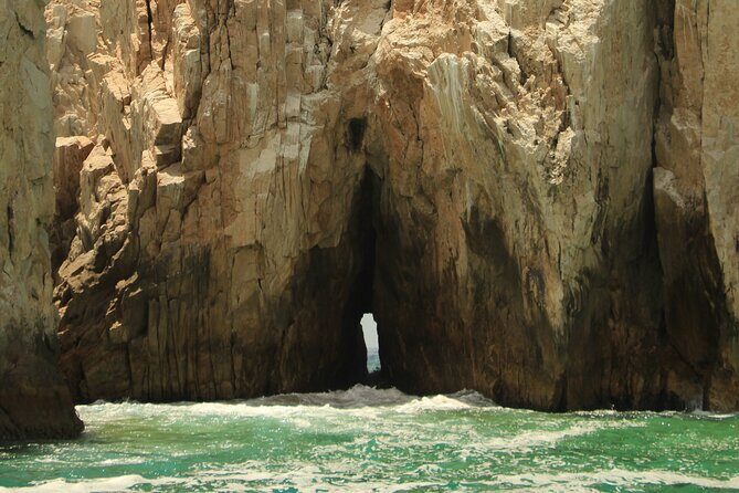 Shared Tour to the Arch of Cabo San Lucas - The Experience from the Guides