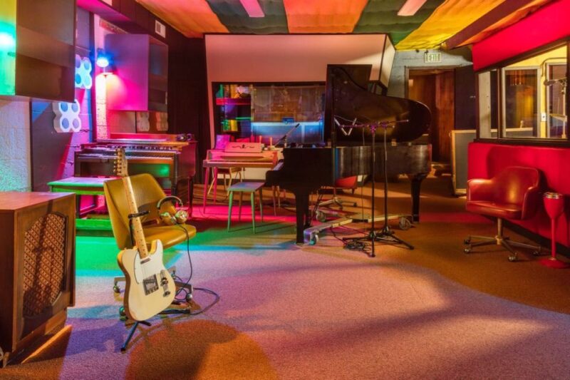 Sheffield: Muscle Shoals Sound Studio Guided Tour - Key Points