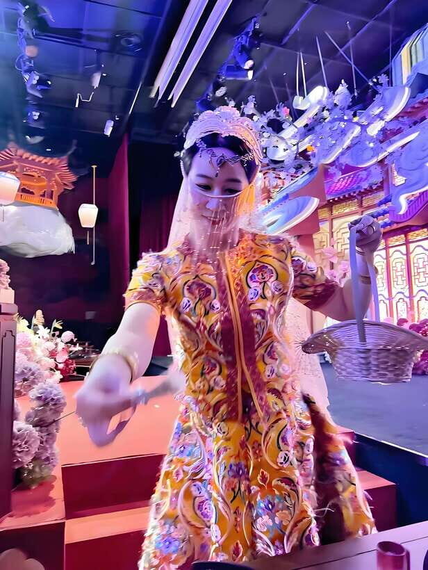 Shenzhen: Royal Dinning Experience with Culture Performance - The Itinerary Breakdown