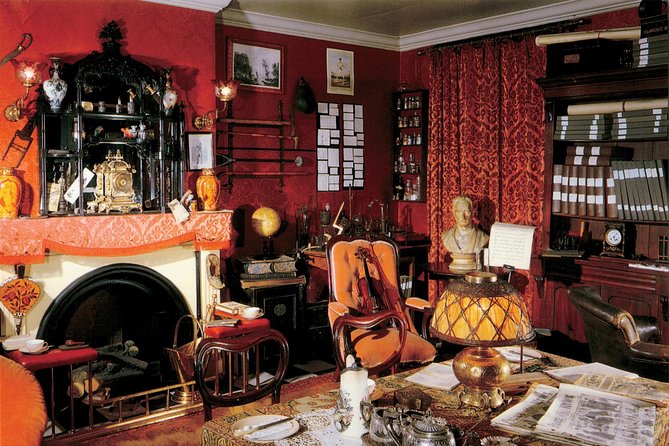 Sherlock Holmes Museum & Westminster Walking Tour - Explore the Sherlock Holmes Museum