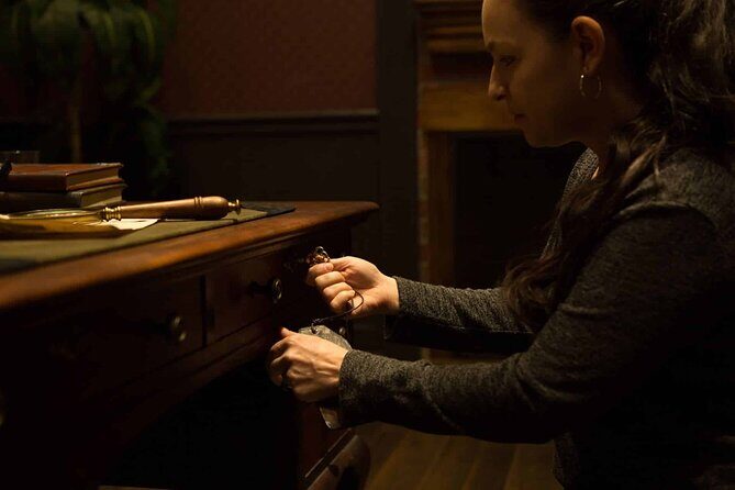 Sherlock Studies 75-Minute Escape Room - A Closer Look at What You Can Expect