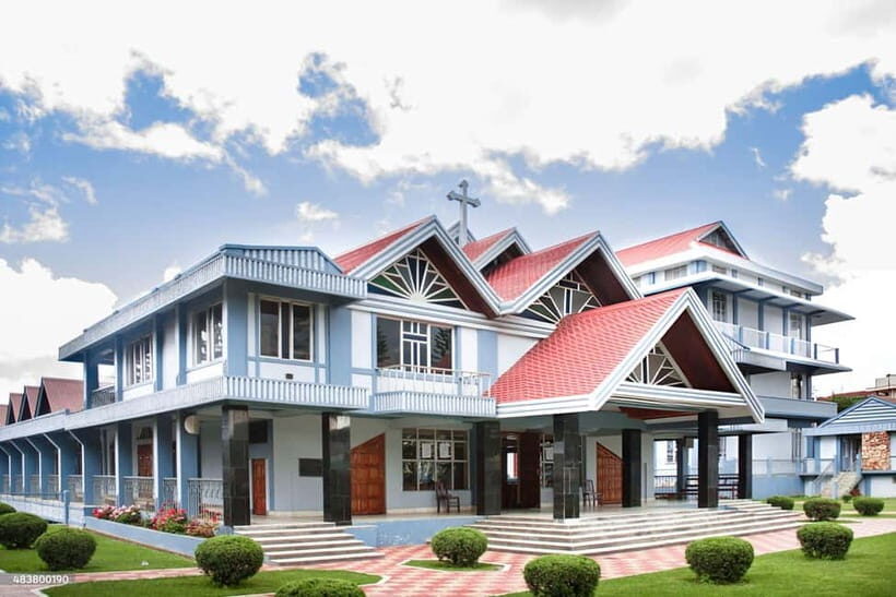 Shillong: Guided Walking Tour with Museum Entry - The Sum Up