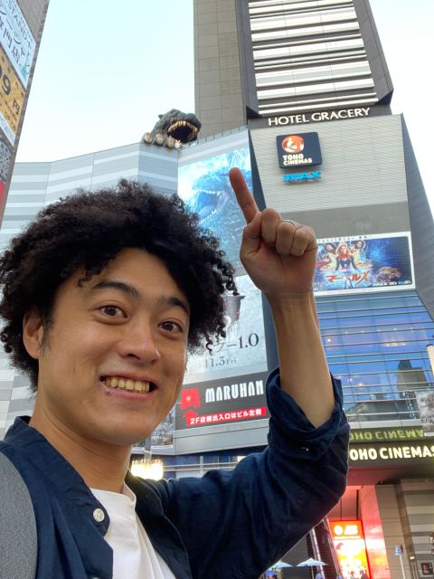 Shinjuku: Bar Hopping Night Tour at Japanese Izakaya - Karaoke