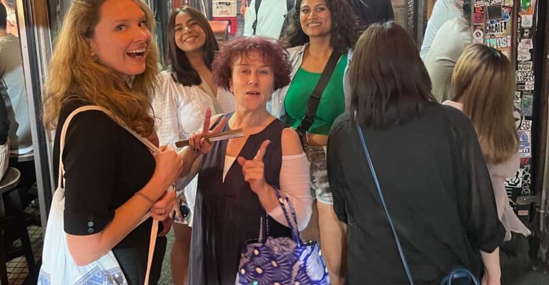 Shinjuku Kabukicho & Golden Gai Night Tour - Discovering the Charm of Golden Gai