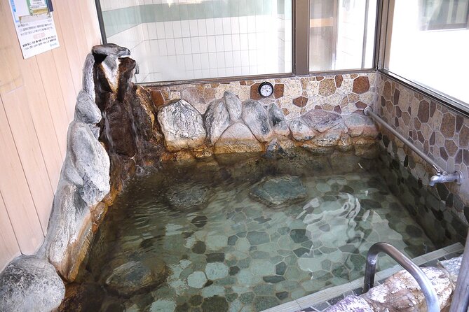 Shinjuku Kabukichou Local Areas Exploring Tour in Bar or Hot Bath - Reviews and Confirmation