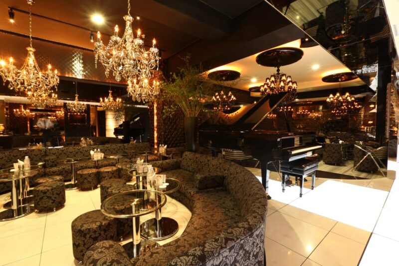 Shinjuku: Witness a Champagne Call at the Safest Host Club - Dress Code and Prohibited Items