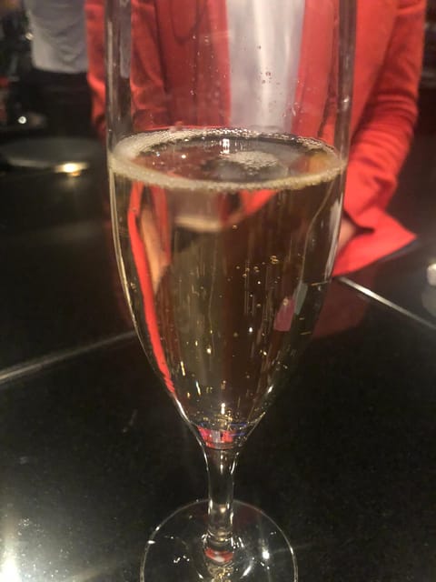Shinjuku: Witness a Champagne Call at the Safest Host Club - Participant Requirements