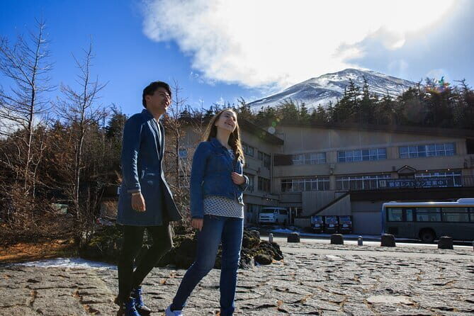 Shirakawa-go Day Trip with Bus Tickets from Takayama - FAQs