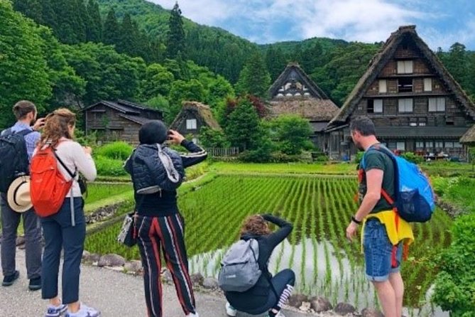 Shirakawago All Must-Sees Private Chauffeur Tour With a Driver (Takayama DEP.) - Wandering the Historic Streets of Shirakawa-go