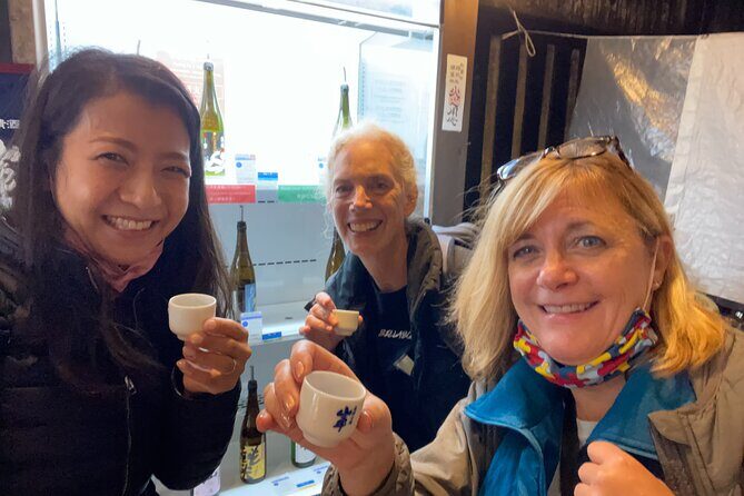 Shirakawago and Takayama Licensed Guide and Vehicle from Kanazawa - Who Will Benefit Most?