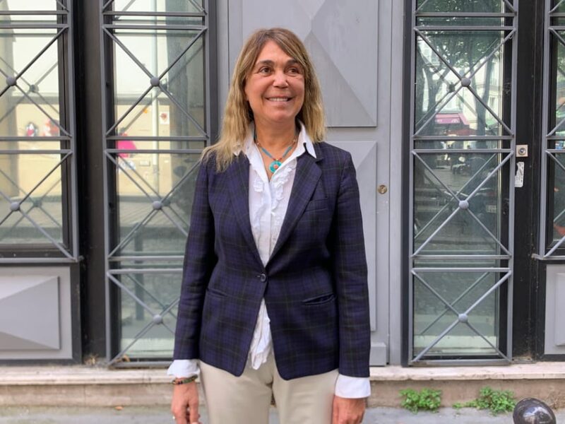 Shop like a Parisian with a fashion expert - What to Expect from the Paris Fashion Tour