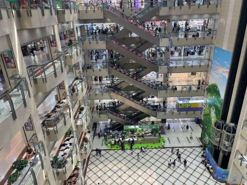 Shop 'Til You Drop: A Tour of Bai Rong World Trade Mall! - The Value of the Experience