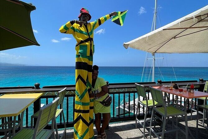 Shopping and Sightseeing In Montego Bay - Key Points