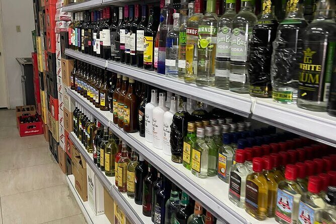 Shopping in Montego Bay on the Hipstrip Activity - The Sum Up