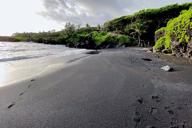 Shore Excursion of Maui - Introducing the Shore Excursion of Maui: A Guided Journey Through Paradise