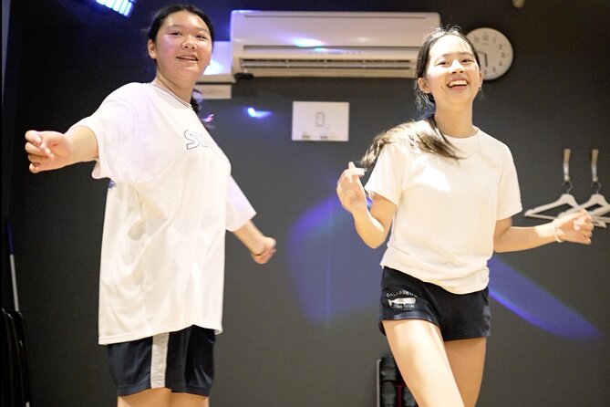 Shuffle Dance in Tokyo With a Tiktok Star - Intermediate Level - What to Expect During the Class