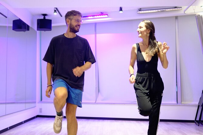 Shuffle Dance in Tokyo With a Tiktok Star - Perfect for Beginners - Key Points