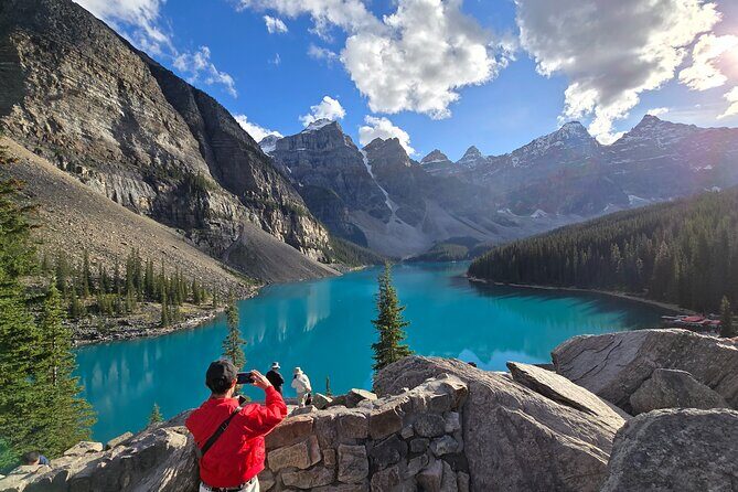 Shuttle Service between Canmore, Banff, Moraine Lake, Lake Louise - Transportation Details and Practical Tips