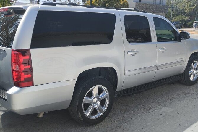 Shuttle Service Cancun Airport Hotel Zone 1 to 6 Persons - A Deep Dive Into the Experience