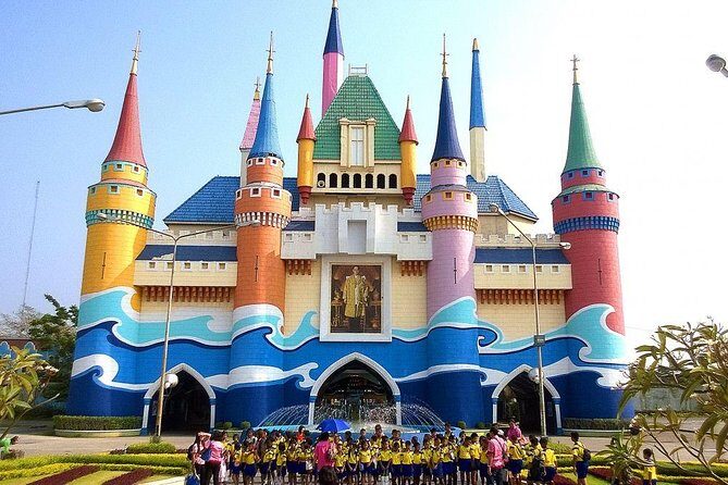 Siam Amazing Amusement Park in Bangkok with Lunch & Hotel Pickup - Key Points