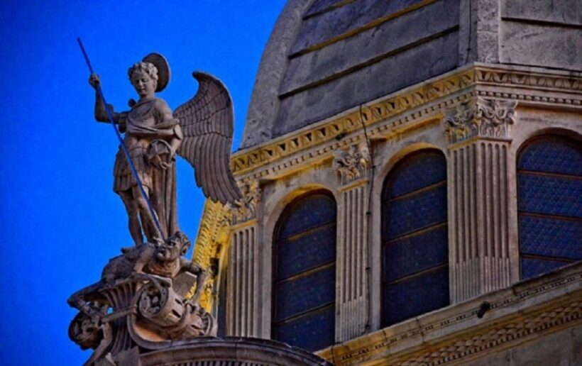 Sibenik: Guided Evening Walking Tour - Analyzing the Value