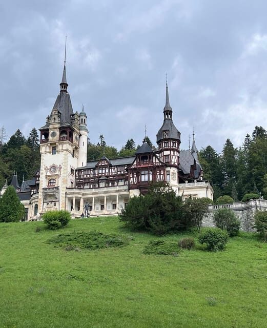 Sibiu: Dracula's Castle and Dino Park Day Trip - Analyzing the Practical Aspects